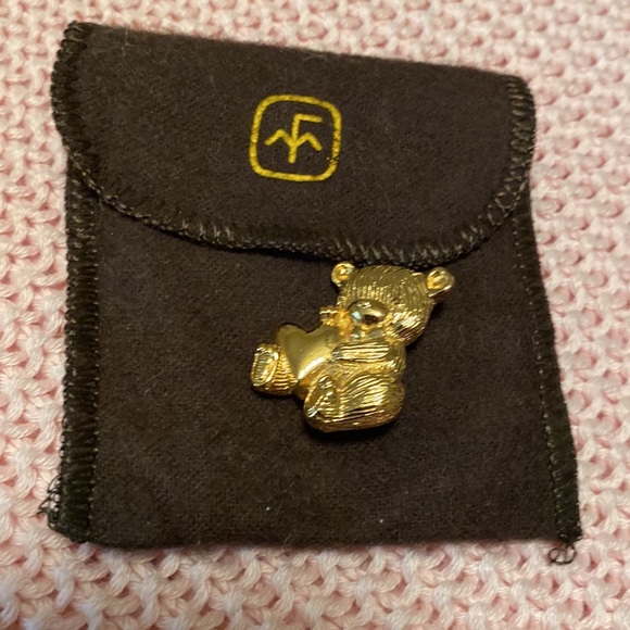 Franklin Mint | Accessories | Franklin Mint Teddy Bear Heart Pin ...